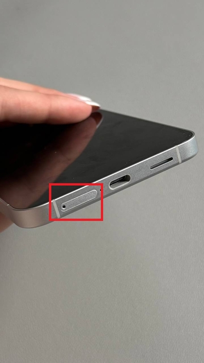 How to Insert SIM Card in Samsung Galaxy S25 FE | ManualsLib