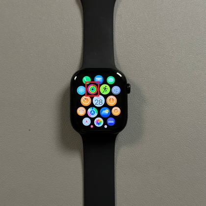 How to Track Steps with Apple Watch Series 11 | ManualsLib