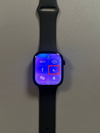How to Enable or Disable Do Not Disturb Mode on Apple Watch Series 11 ...