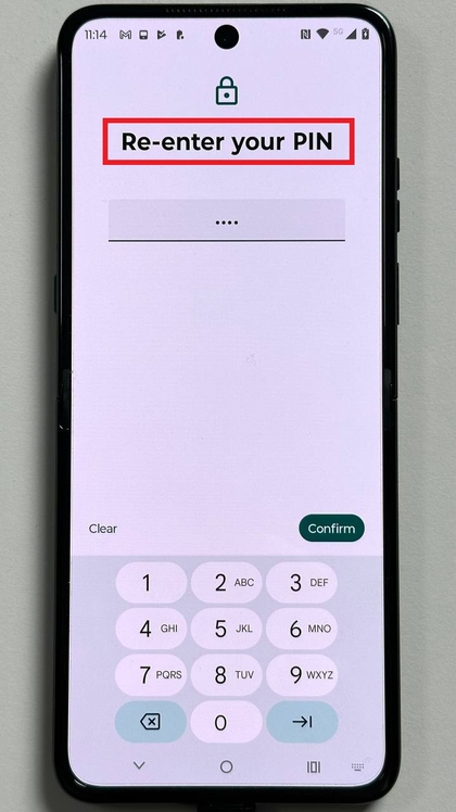 How to Set Up Screen Lock on Your Motorola Razr 60 Ultra | ManualsLib