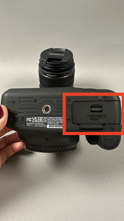 How to Insert an SD Card in Your Canon EOS 2000D | ManualsLib