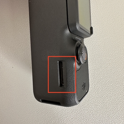 How to Insert and Remove the SD Card in DJI Osmo Pocket 3 | ManualsLib