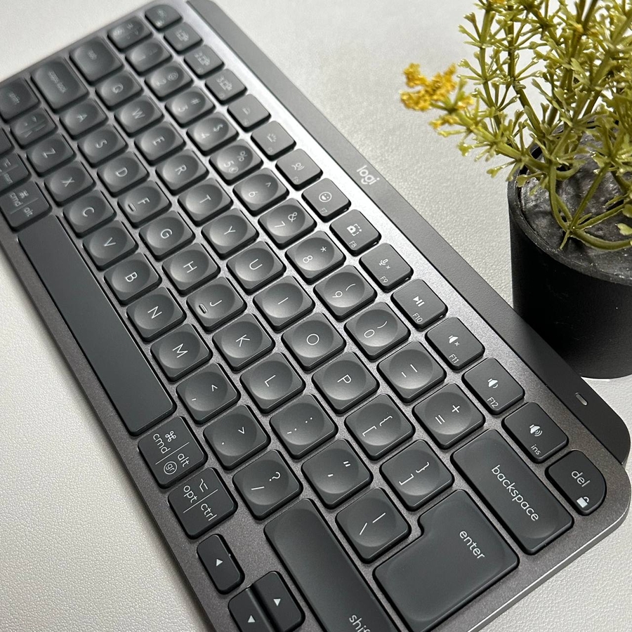 Connecting Logitech MX Keys Mini Keyboard to Windows PC | ManualsLib