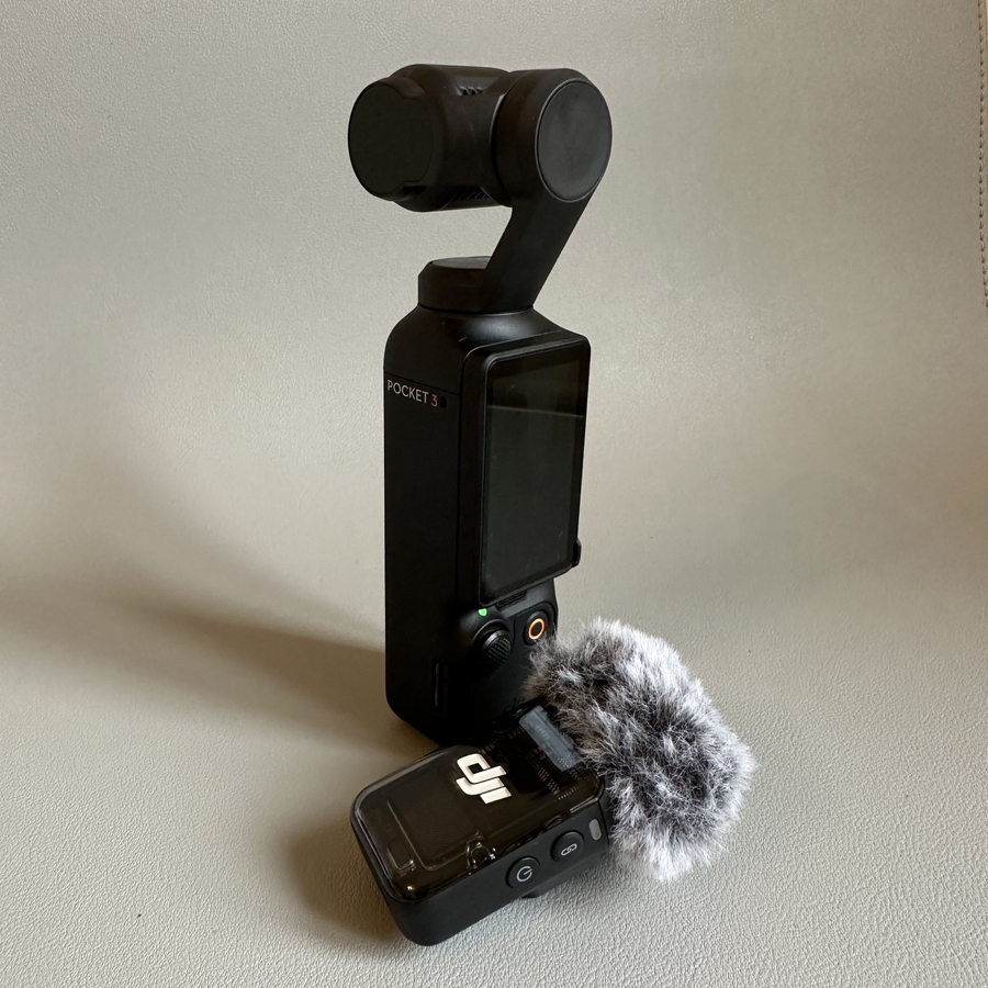 How to Connect a Microphone to the DJI Pocket 3 | ManualsLib