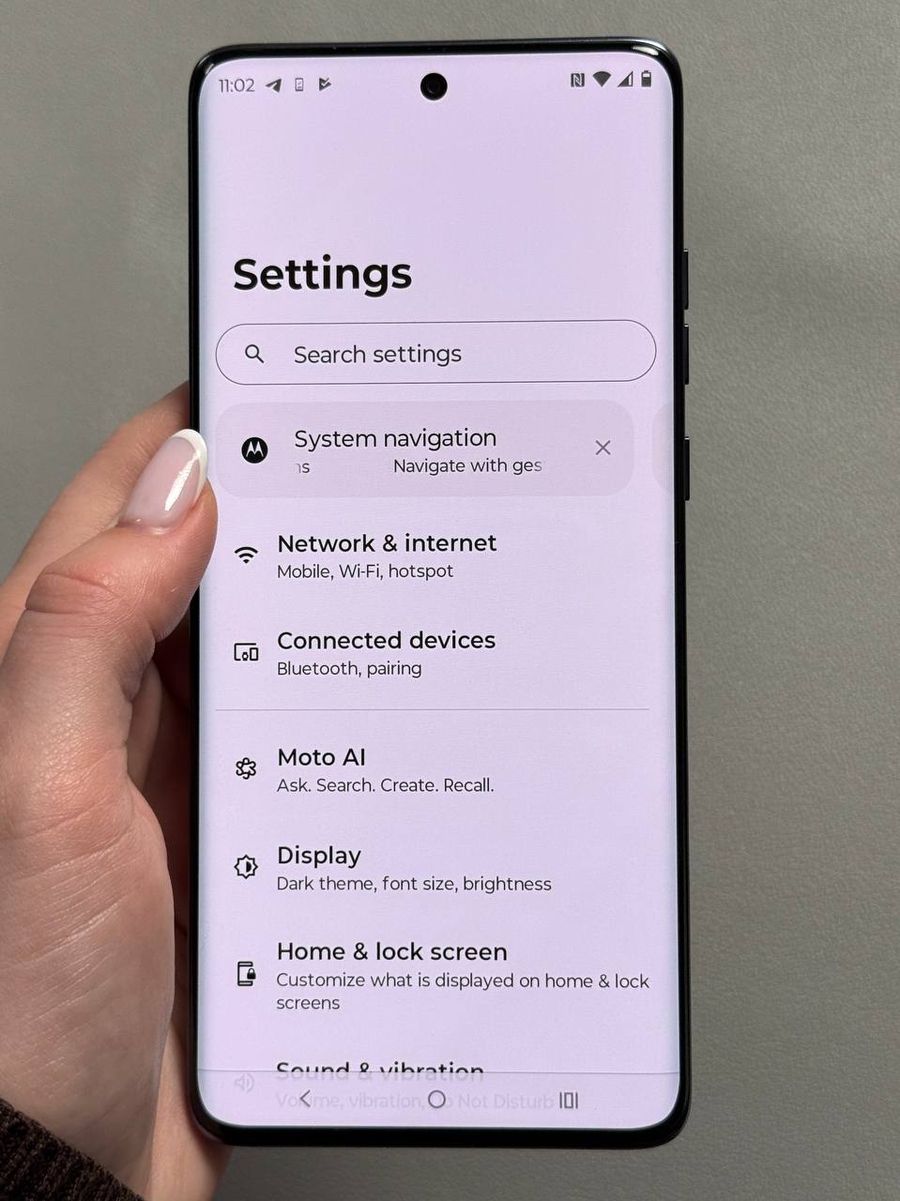 How to Power Off Motorola Edge 60 Fusion: With or Without Power Button ...