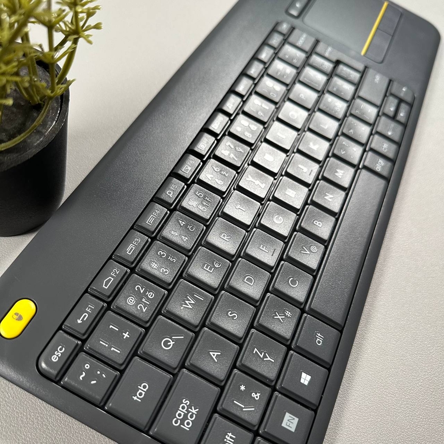 How to Use the Touch Pad on Logitech Wireless Touch Keyboard K400 | ManualsLib