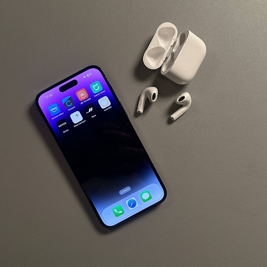 How to Unpair Apple AirPods 4 with ANC from iPhone | ManualsLib