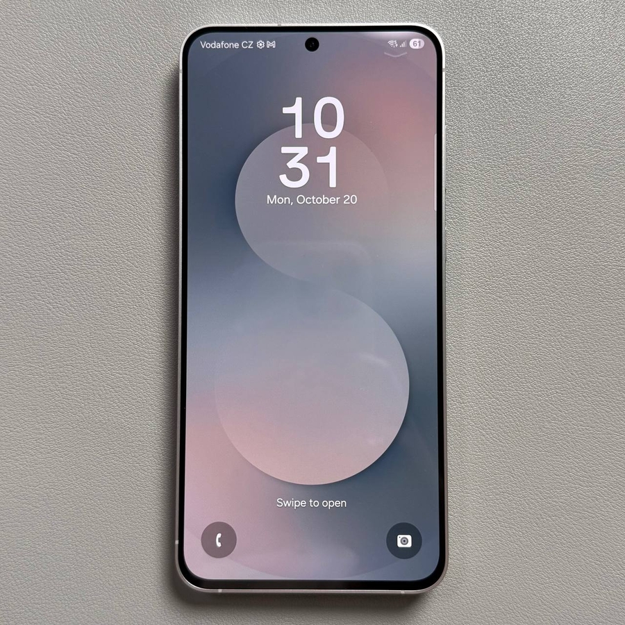 Samsung Galaxy S25 FE: How to Change Home Screen Layout | ManualsLib