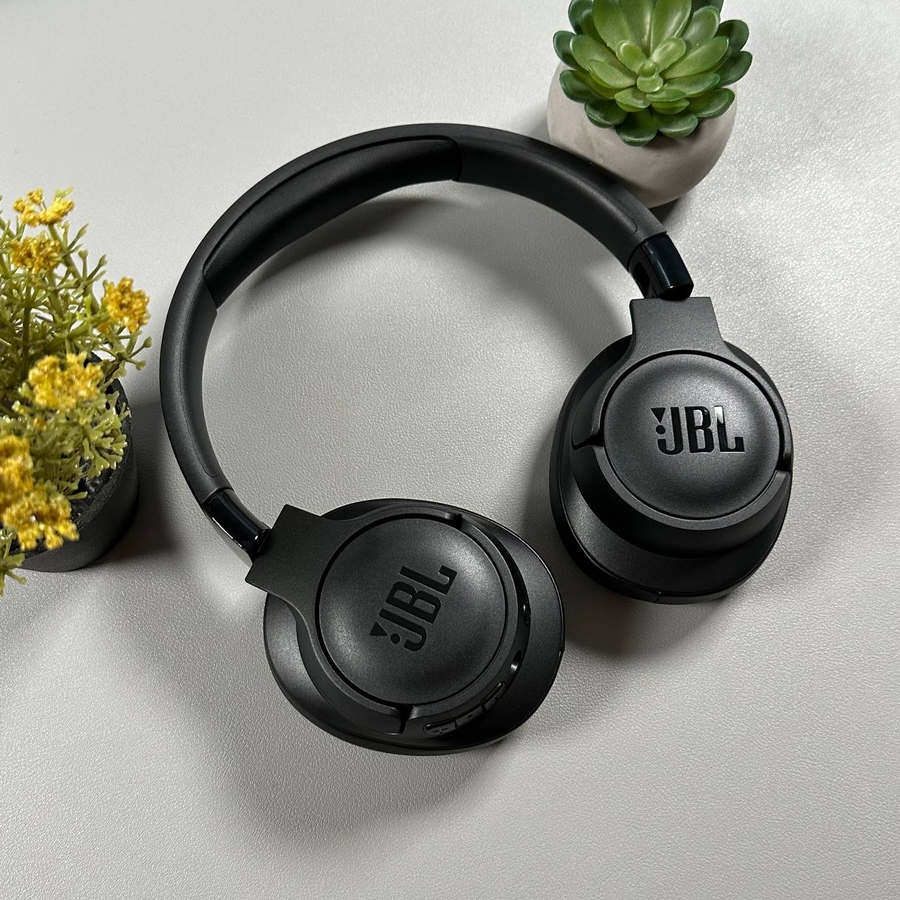 How to Connect JBL Tune 720BT Headphones to Your iPhone | ManualsLib