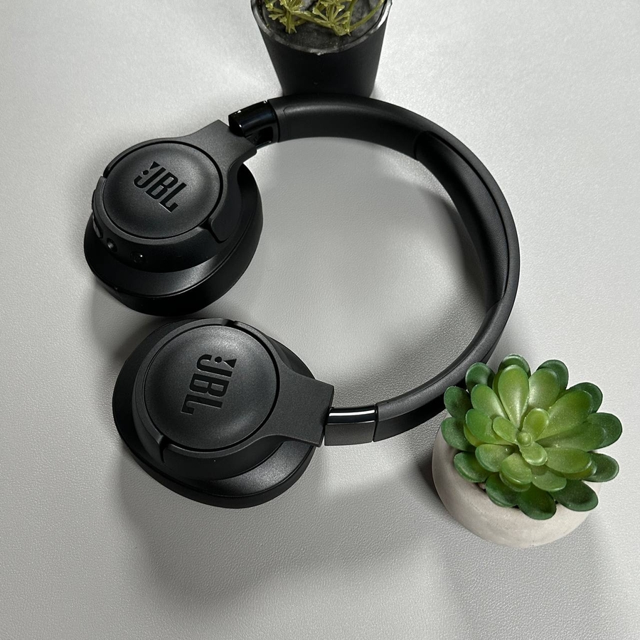 How to Connect JBL Tune 720BT Headphones to Your iPhone | ManualsLib