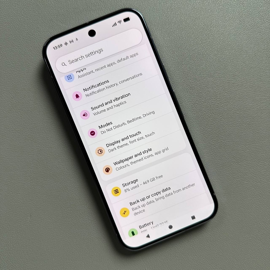 How to Quickly Close All Background Apps on Google Pixel 10 Pro ...