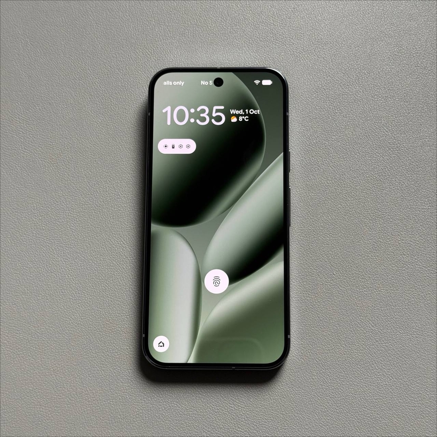 How to Open Your Photo Gallery on Google Pixel 10 Pro | ManualsLib