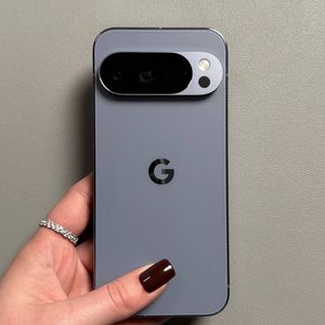 How to Force Restart on Google Pixel 10 Pro | ManualsLib